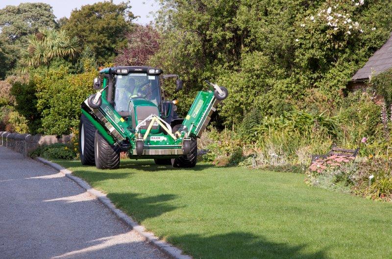 MJ71 SWIFT SERIES FRONT MOUNT FINISHING MOWERS | Fieldquip